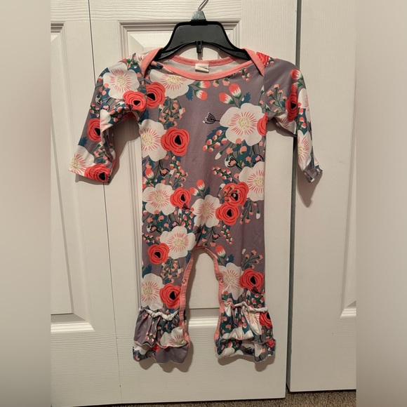 Pajamas | Grey Pink Floral Baby Girl Snap Closure Ruffle Bell Bottom Pj ...